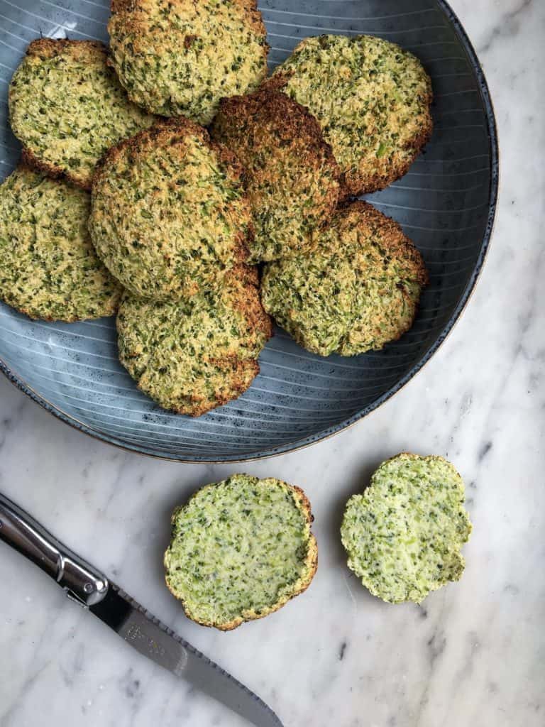 Broccoliboller uden mel - sunde grøntsagsboller med broccoli