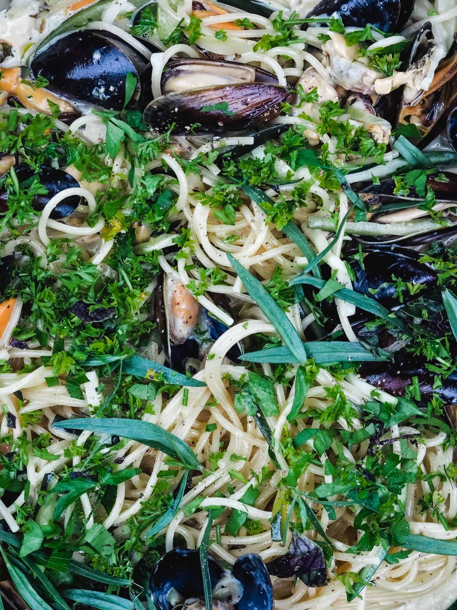 Pasta med muslinger: Lækker spaghetti med blåmuslinger