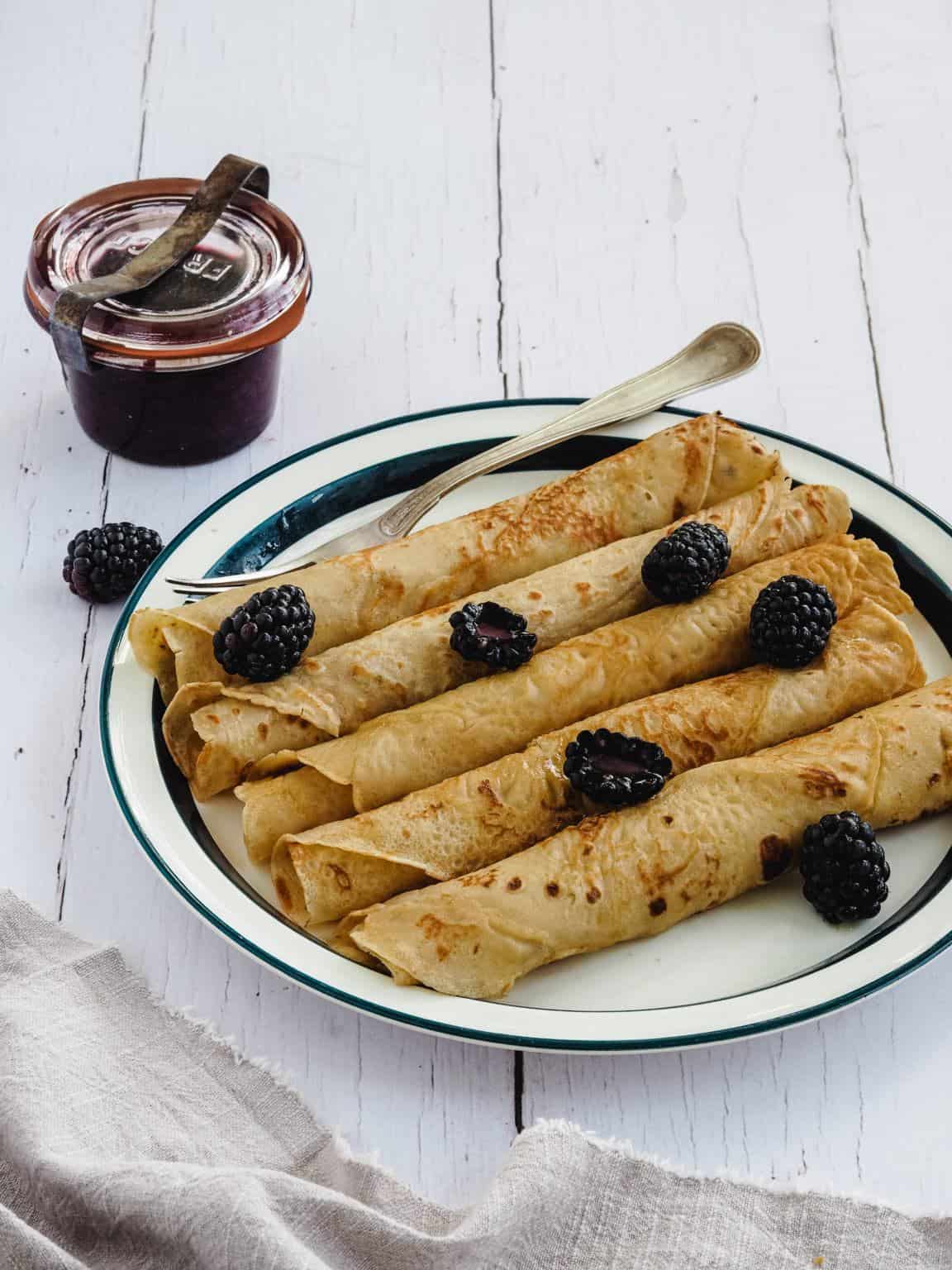 Pandekager – min mormors klassiske opskrift på tynde pandekager 🥞