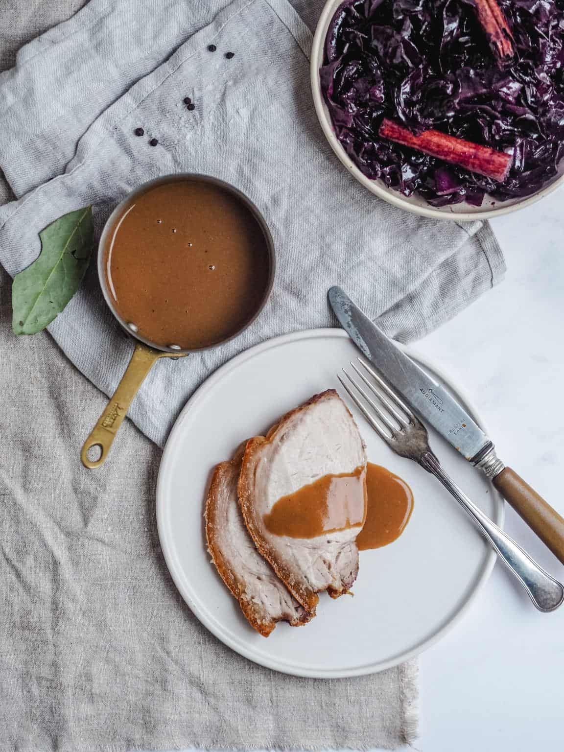 Brun sovs - klassisk opskrift på den bedste sauce på 15 min.