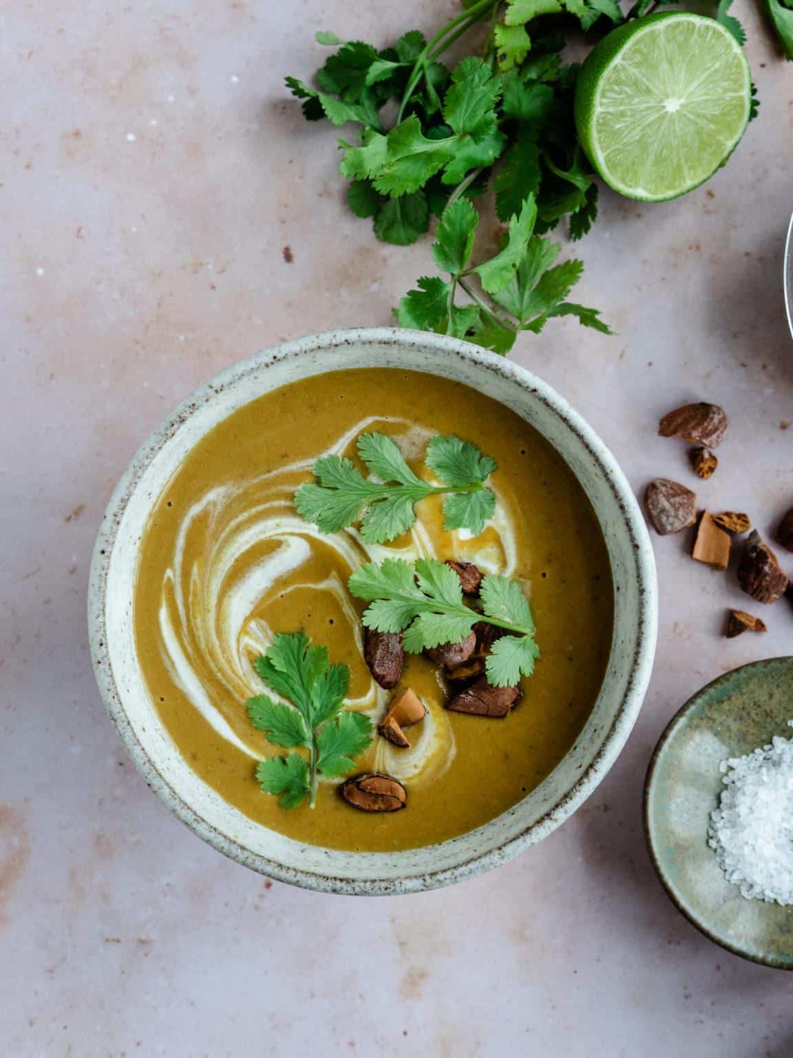 Linsesuppe med kokosmælk og røde linser - Nem opskrift!