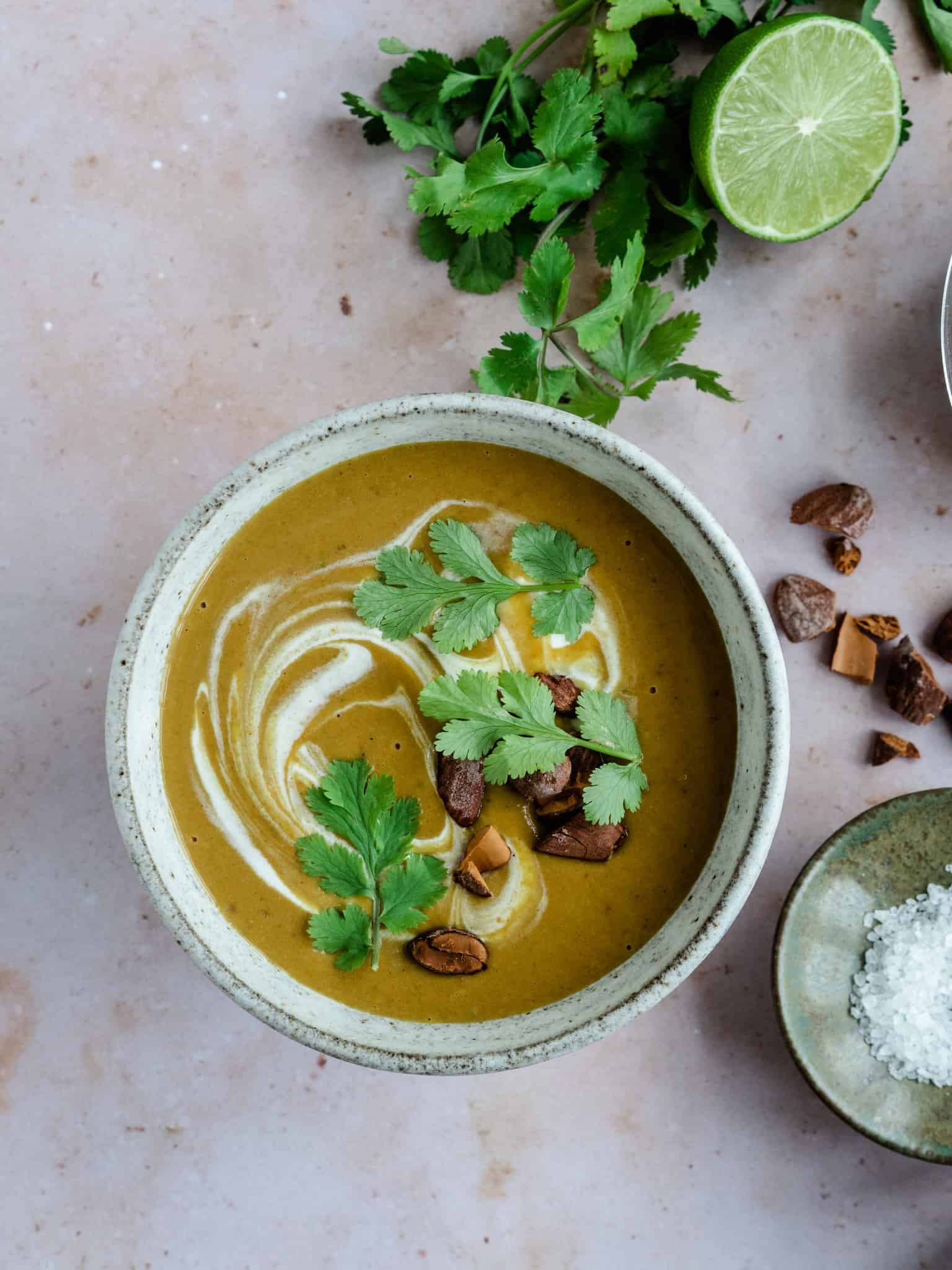 Linsesuppe med kokosmælk og røde linser - Nem opskrift!