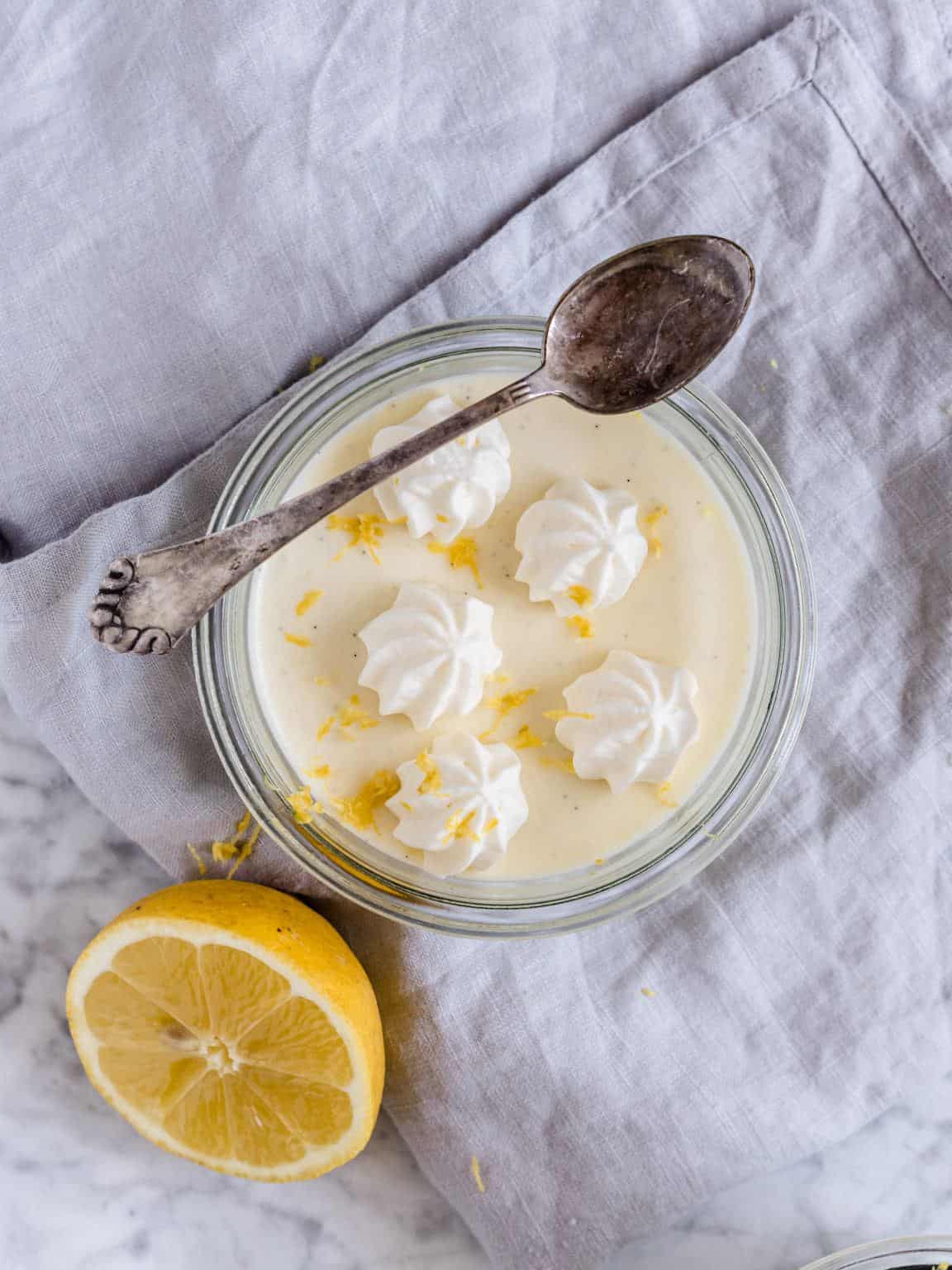 Citronfromage – Nem opskrift på frisk og klassisk dessert