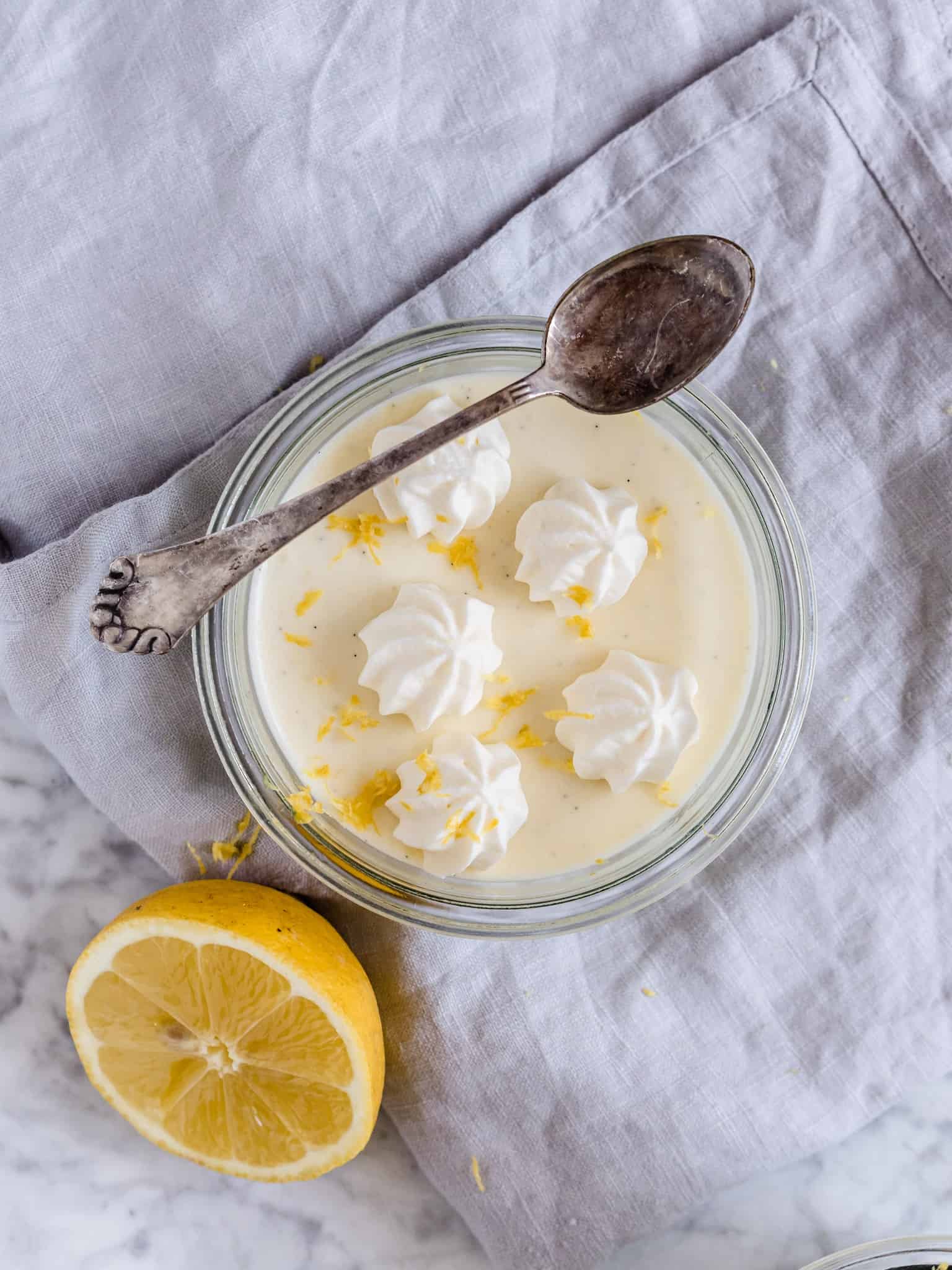 Citronfromage – Nem opskrift på frisk og klassisk dessert