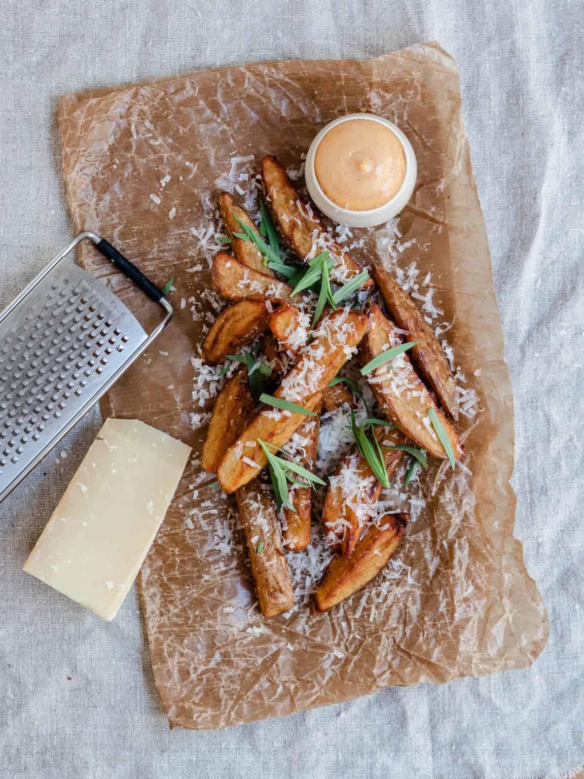 Pommes frites - Opskrift på hjemmelavede spørge grove fritter