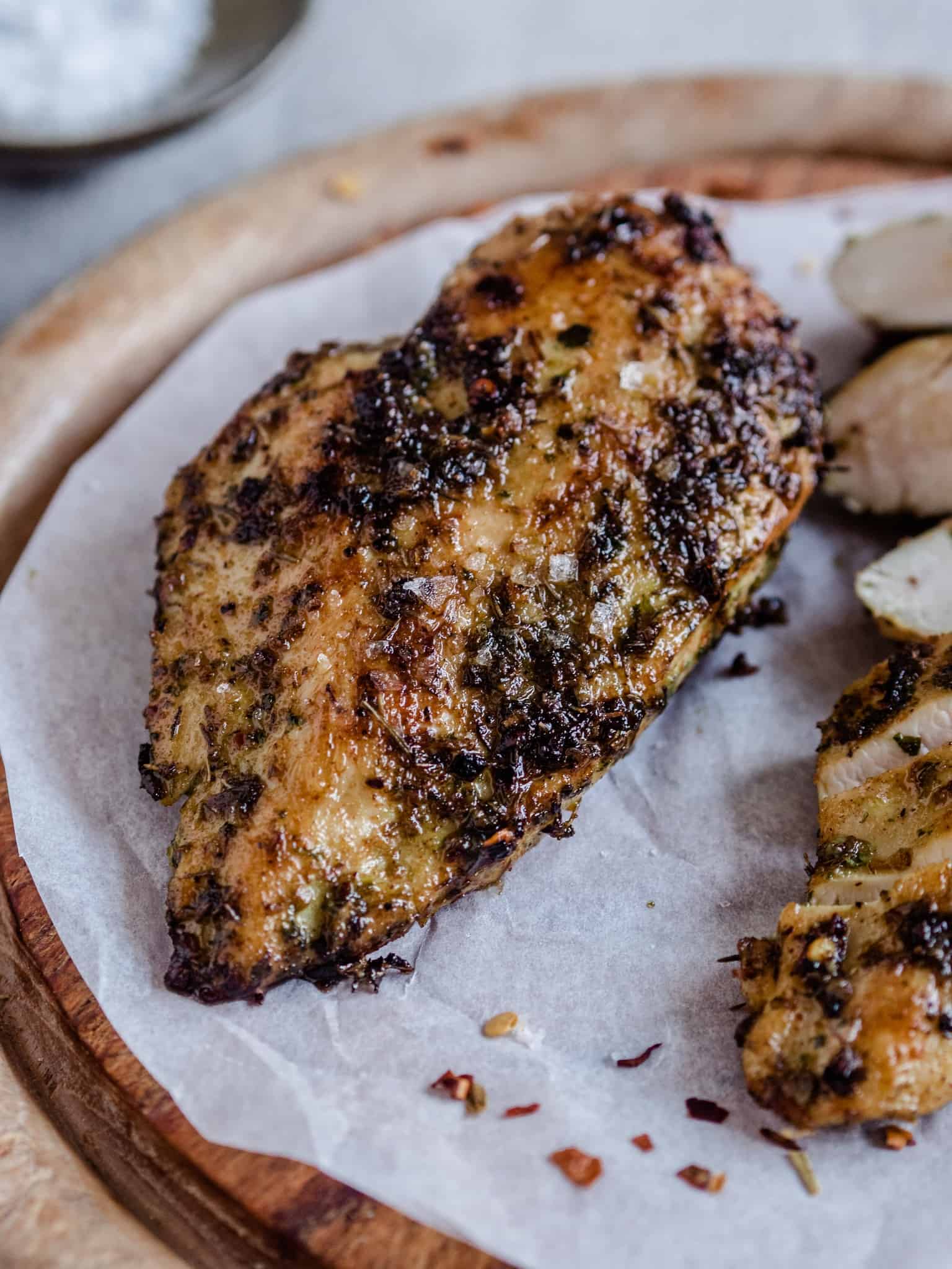 Marineret kyllingebryst - opskrift på marinade til kylling