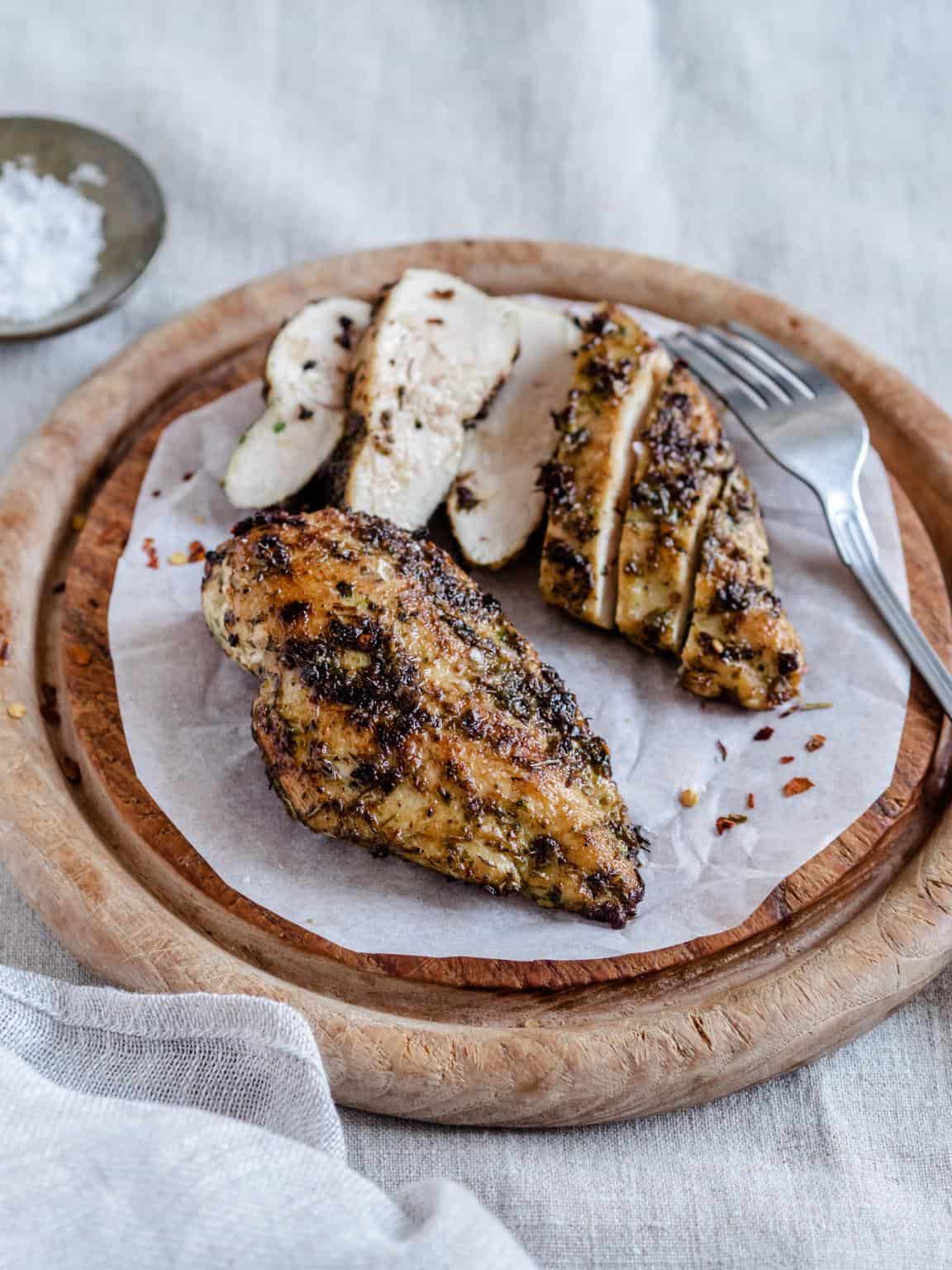 Marineret kyllingebryst - opskrift på marinade til kylling