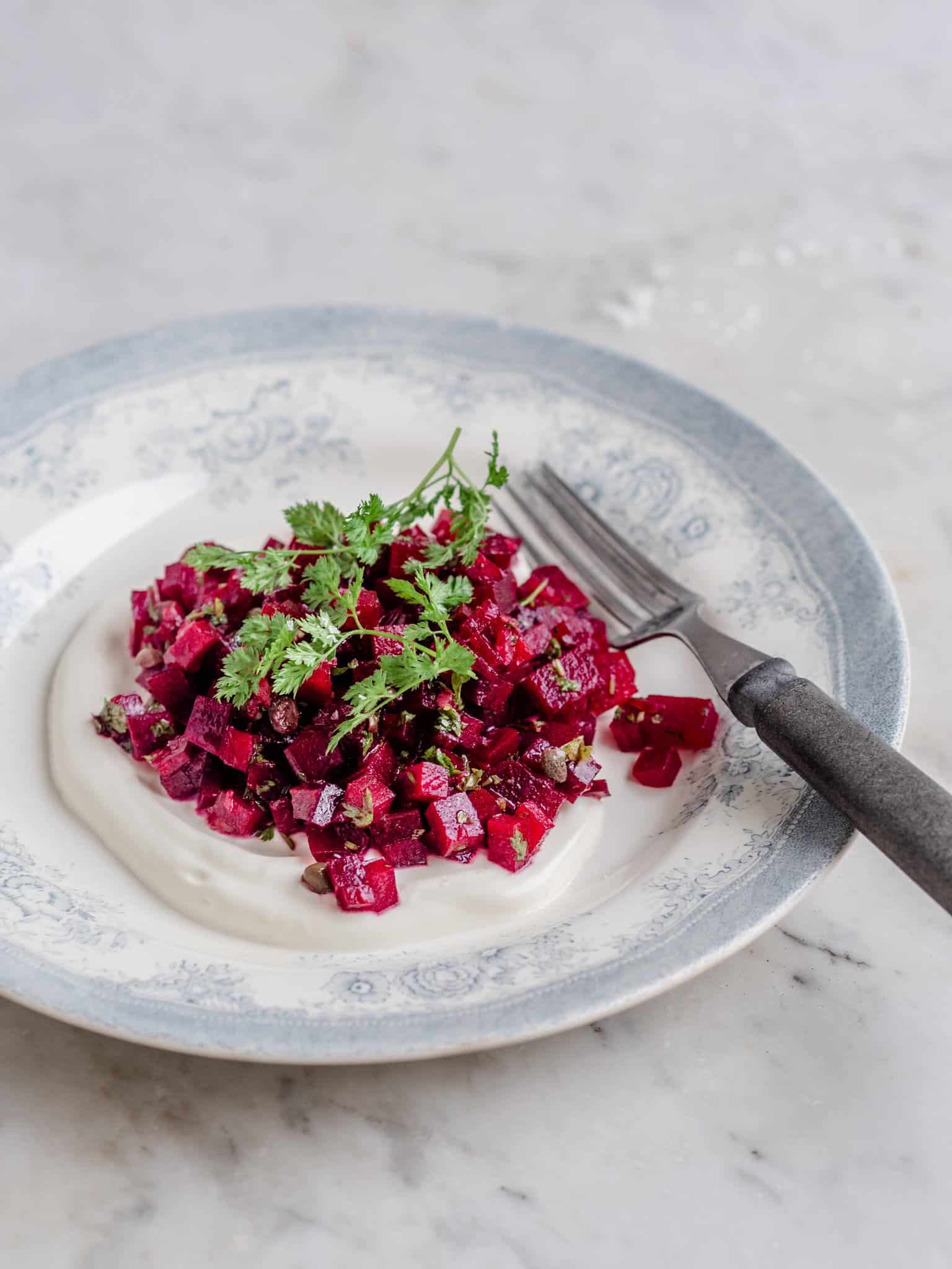 Rødbedetatar - opskrift på vegetarisk tatar til forret