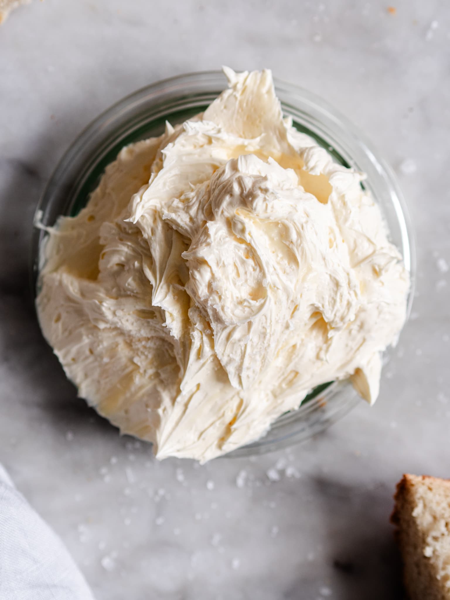 Pisket smør – cremet og luftigt smør på 10 minutter!