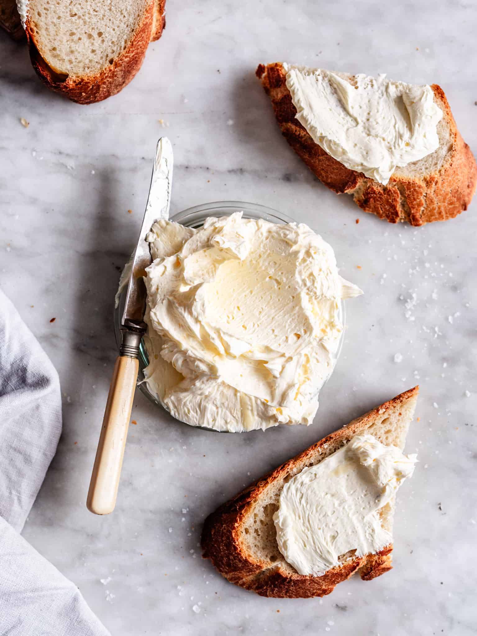 Pisket smør – cremet og luftigt smør på 10 minutter!
