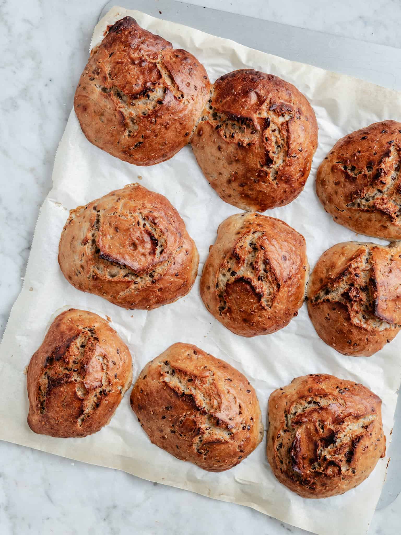 Grovboller med kerner - opskrift på nemme og sunde boller